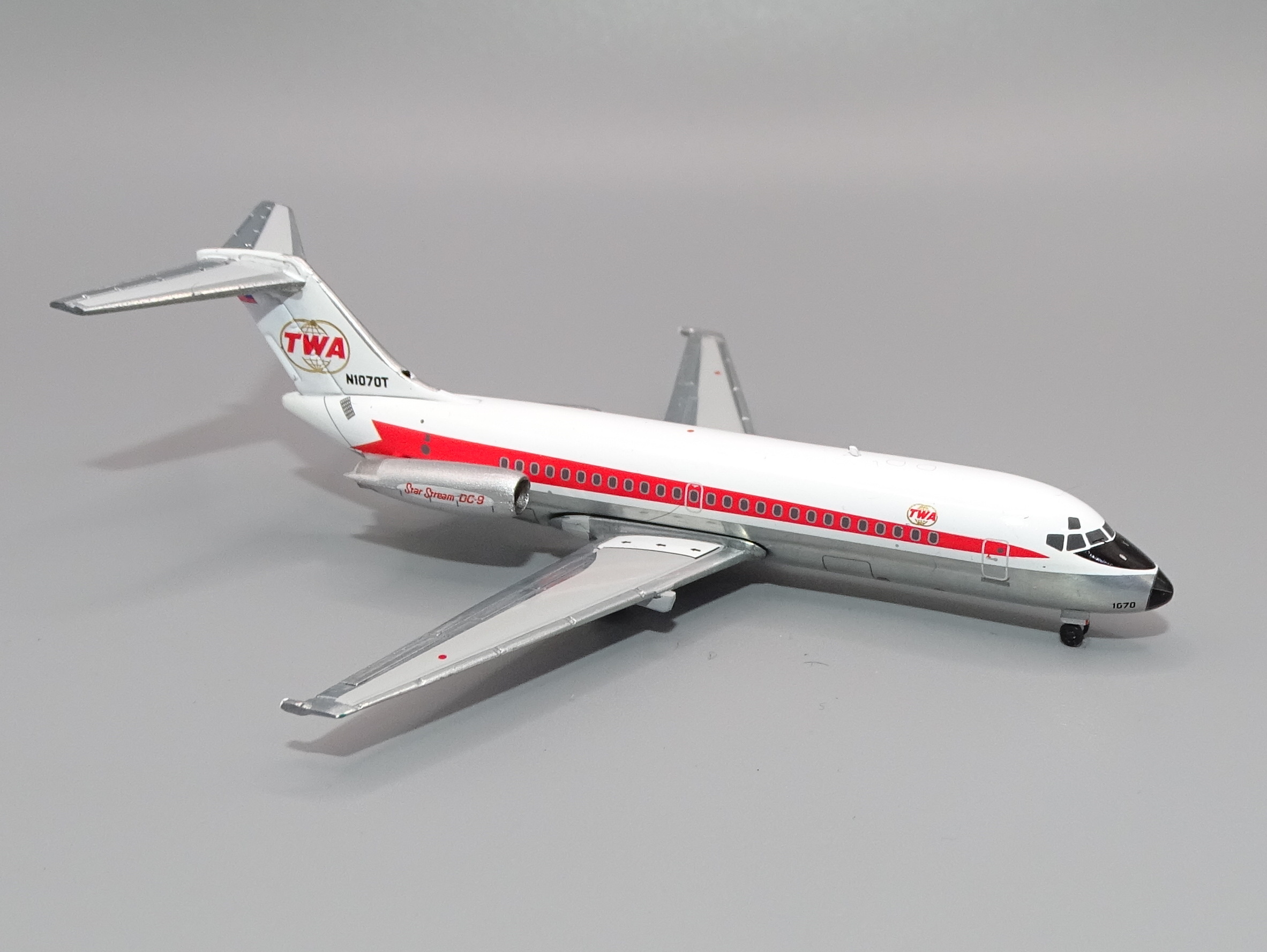 ScaleModelStore.com :: V1:400 1:400 - 400008 - TWA Trans World Airlines ...