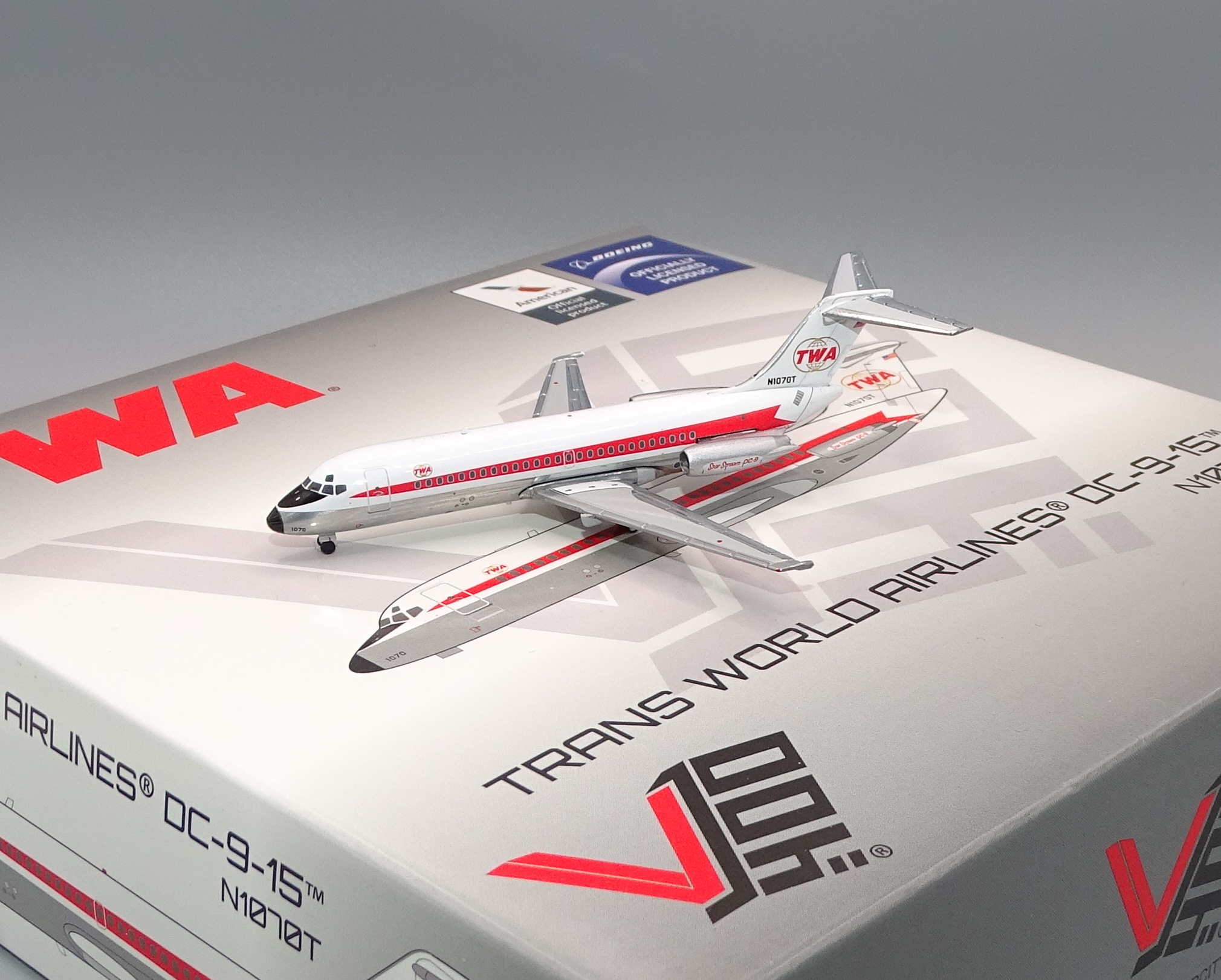 ScaleModelStore.com :: V1:400 1:400 - 400008 - TWA Trans World Airlines ...