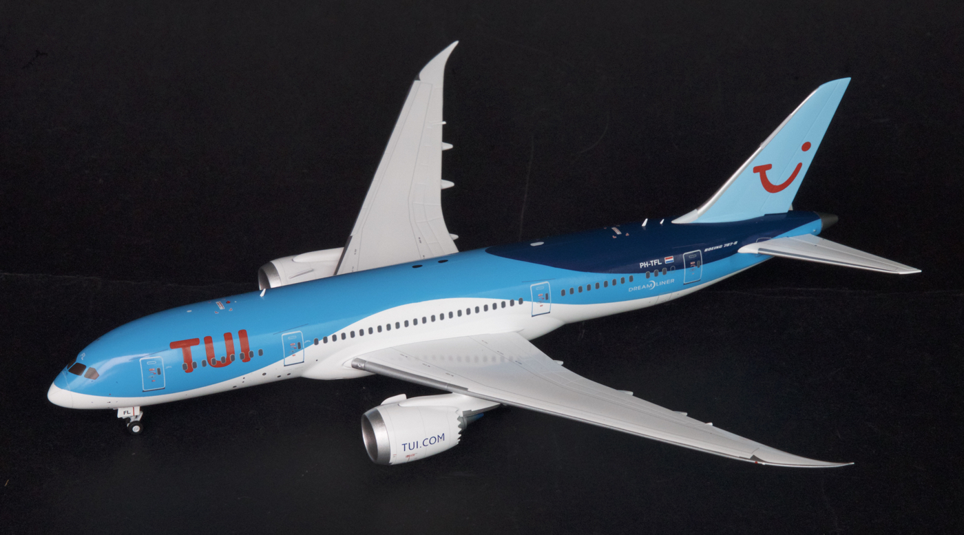 Scale Model Store.com :: JC Wings 1:200 - LH2004 - TUI Boeing 787-8