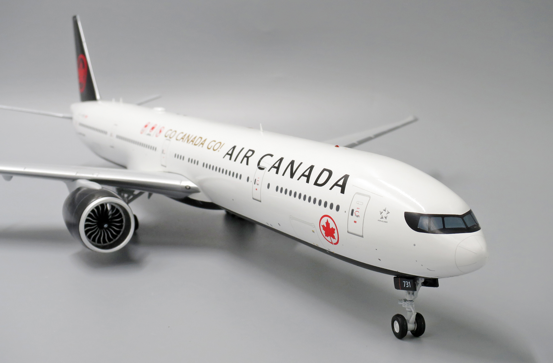 ScaleModelStore.com :: JC Wings 1:200 - XX2133 - Air Canada Boeing 777 ...