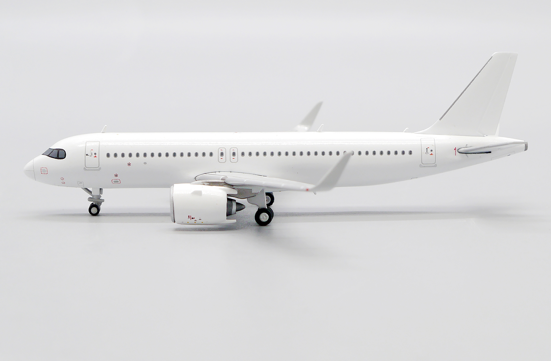ScaleModelStore.com :: JC Wings 1:400 - BK2015 - Blank Airbus A320neo