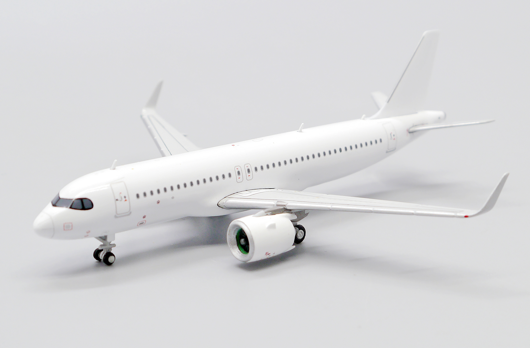 ScaleModelStore.com :: JC Wings 1:400 - BK2015 - Blank Airbus A320neo