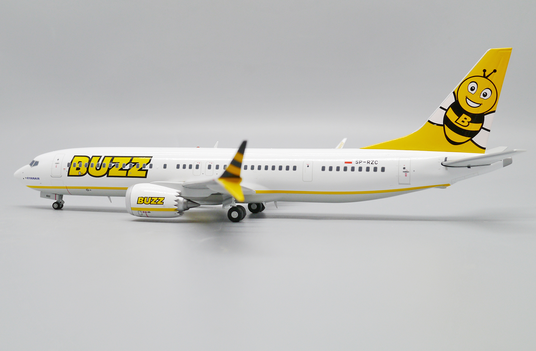 ScaleModelStore.com :: JC Wings 1:200 - EW238M003 - Buzz (Ryanair ...