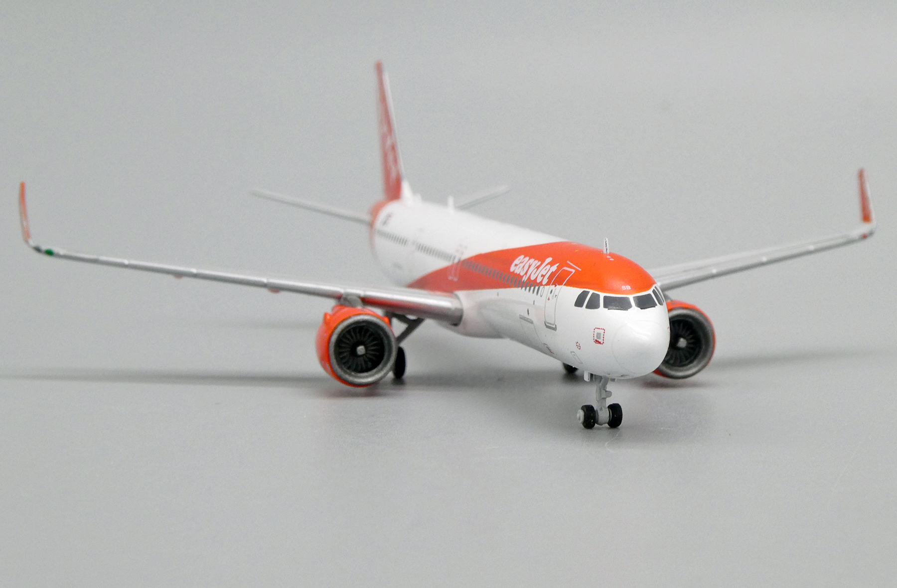 ScaleModelStore.com :: JC Wings 1:400 - EW421N002 - EasyJet Europe ...