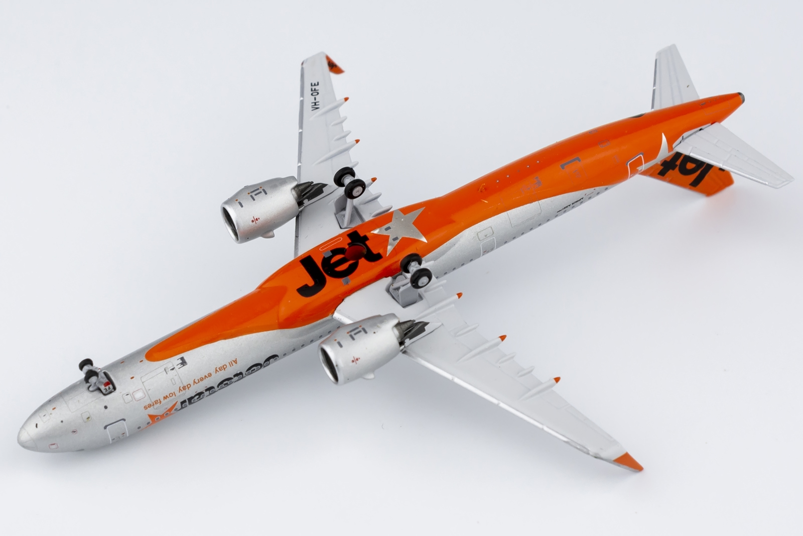 ScaleModelStore.com :: NG Models 1:400 - 13051 - Jetstar Airways Airbus ...
