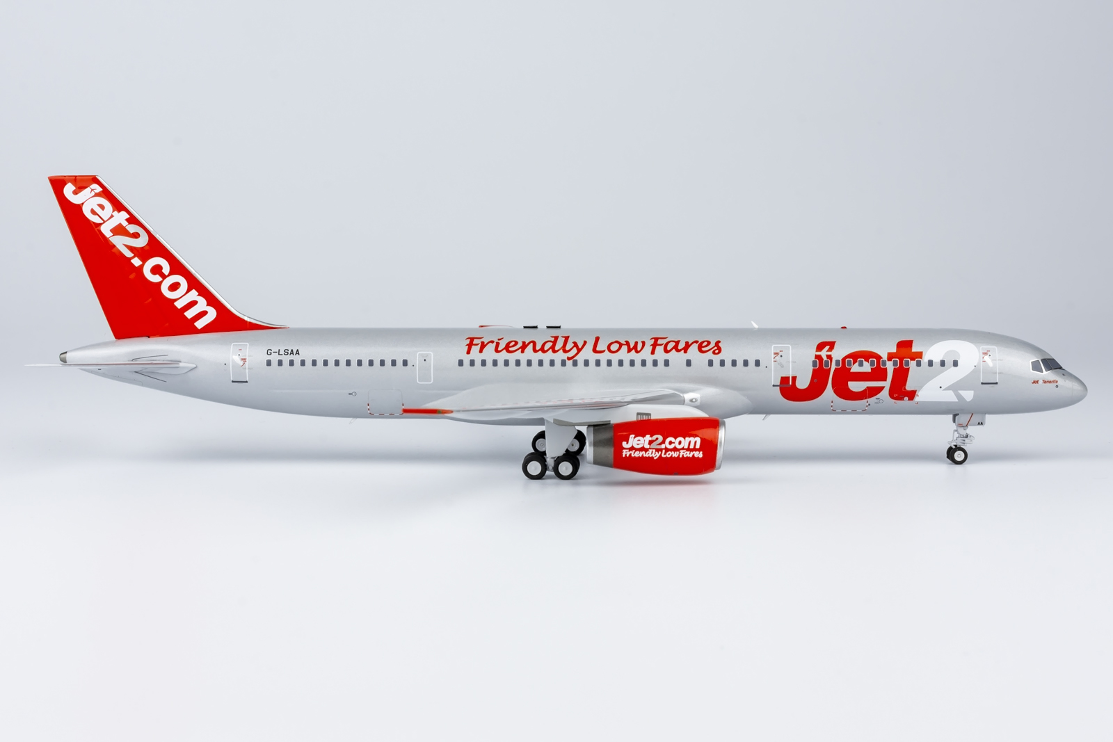 ScaleModelStore.com :: NG Models 1:200 - 42002 - Jet2 Boeing 757-200